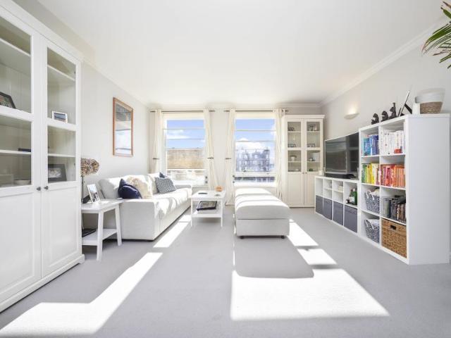 Apartment at Earl's Court Square, Greater London