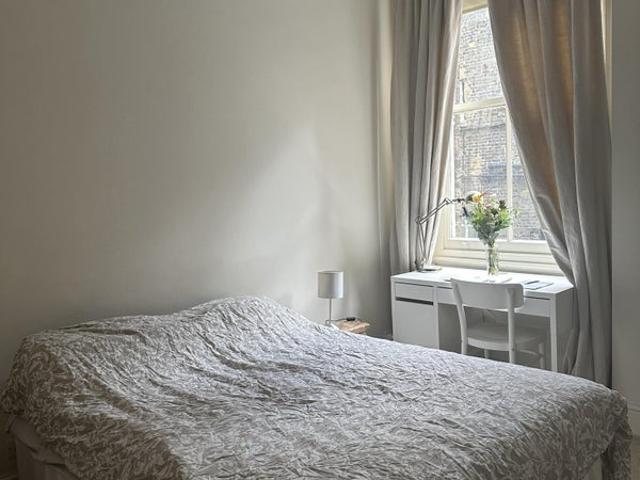 Apartment at Earl's Court Square, Greater London