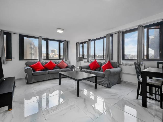 Apartment at Earl's Court Road, Greater London
