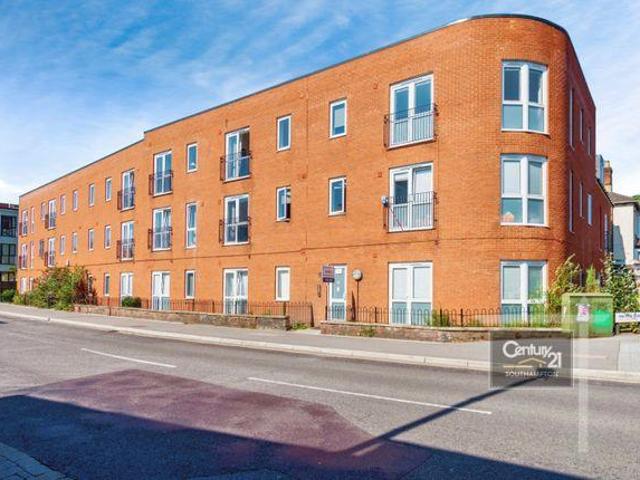 Apartment at Earls Road, Southampton