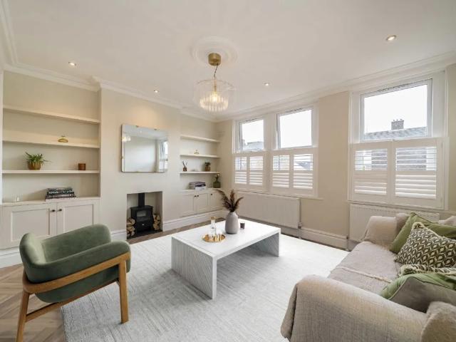 Apartment at Earlsfield Road, Greater London