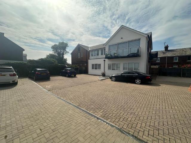 Apartment at East Terrace, Walton on the Naze