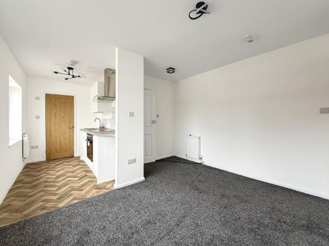 Apartment at East End Avenue, Warminster