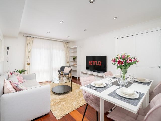 Apartment at East Ferry Road, Greater London