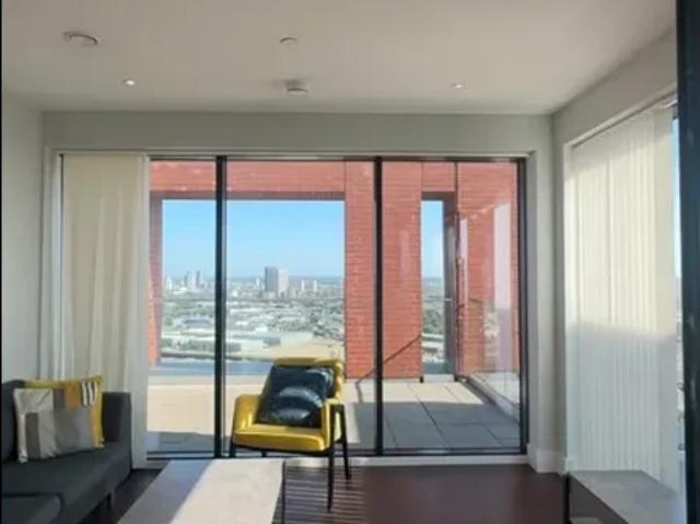 Apartment at East Ferry Road, Greater London