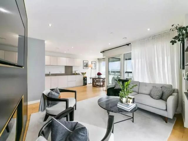 Apartment at East Ferry Road, Greater London