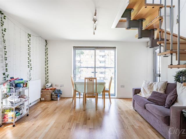 Apartment at East India Dock Road, Greater London