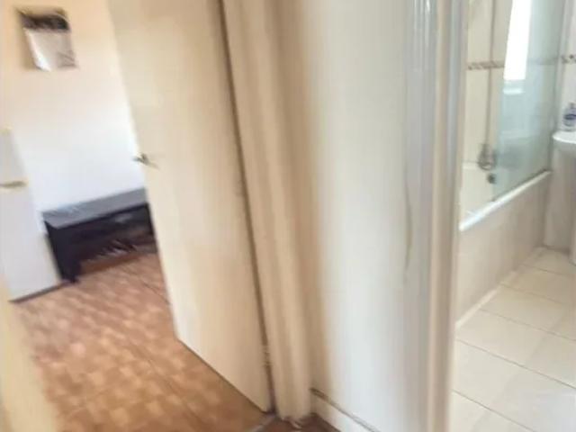 Apartment at East India Dock Road, Greater London