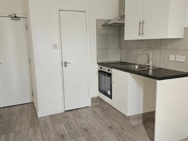 Apartment at East India Dock Road, Greater London