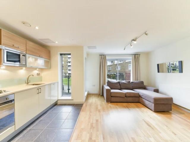 Apartment at East India Dock Road, Greater London