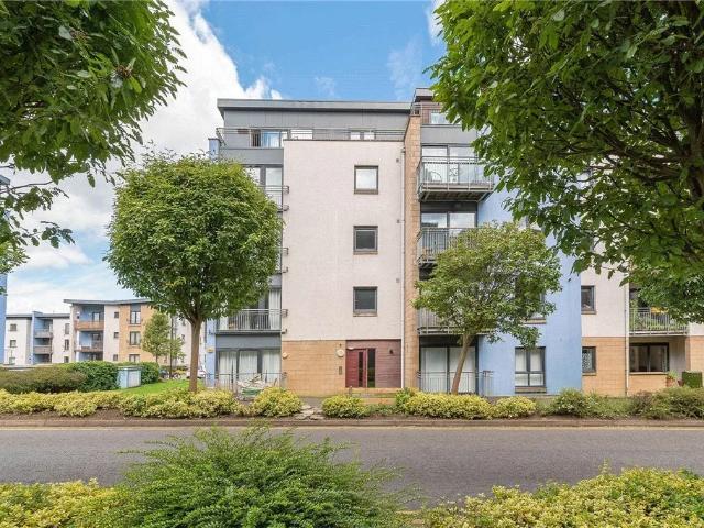 Apartment at East Pilton Farm Avenue, City of Edinburgh