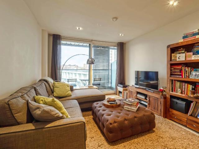 Apartment at East Road, Greater London