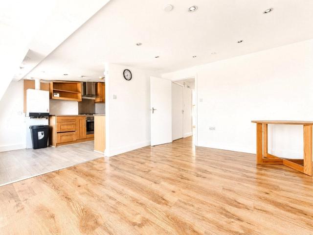 Apartment at East Road, Greater London