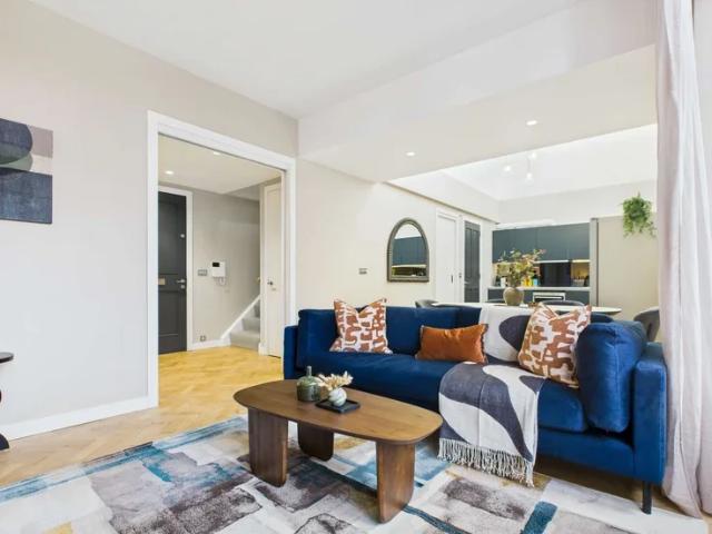 Apartment at East Road, Greater London