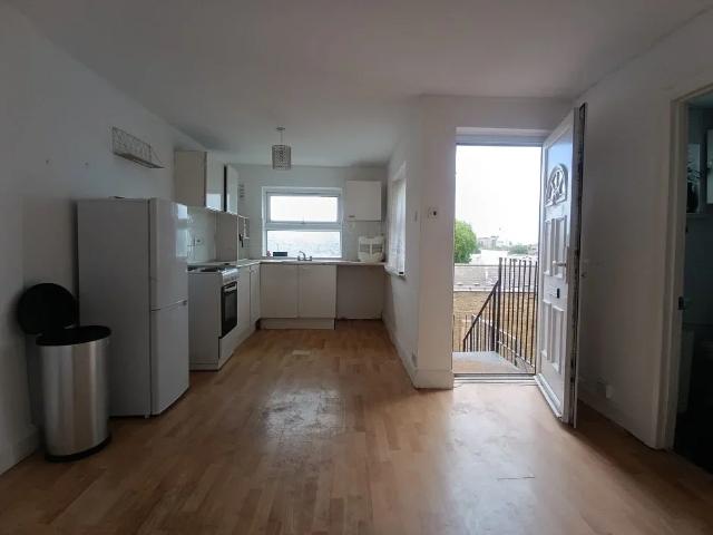 Apartment at East Road, Greater London