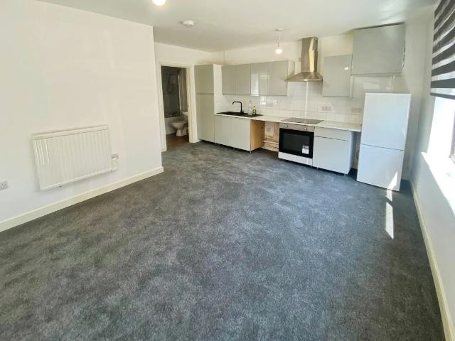 Apartment at East Road, Tylorstown