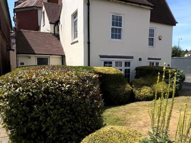 apartment at East Street, Farnham, GU9