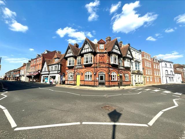 Apartment at East Street, Havant