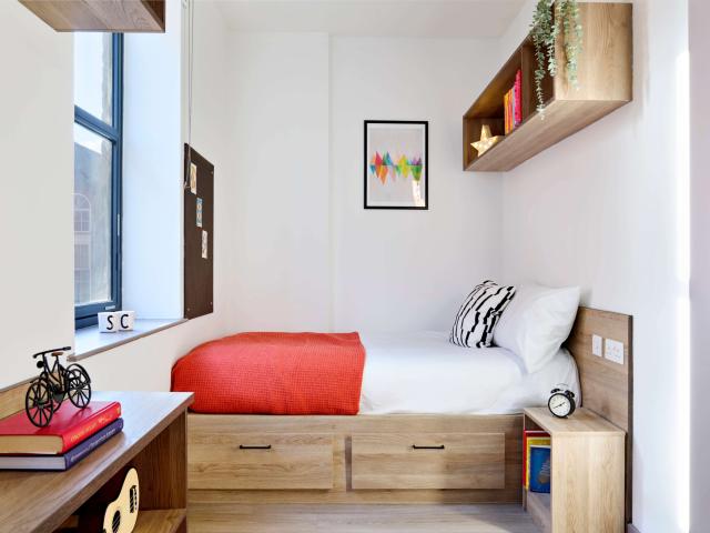 Apartment at East Street, Reading
