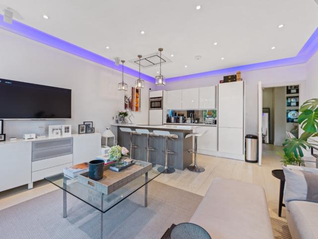 Apartment at Eastbrook Drive, Greater London