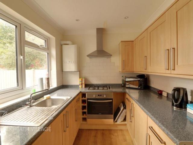 Apartment at Eastcombe Avenue, Greater London