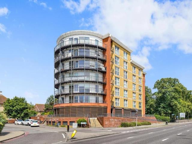 Apartment at Eastern Avenue, Greater London