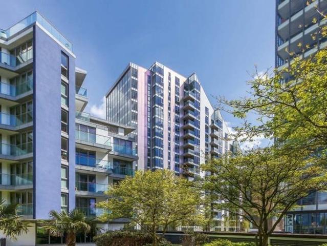 Apartment at Eastfields Avenue, Greater London