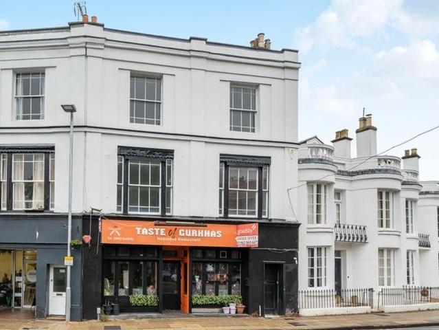 Apartment at Eastgate Street, Winchester