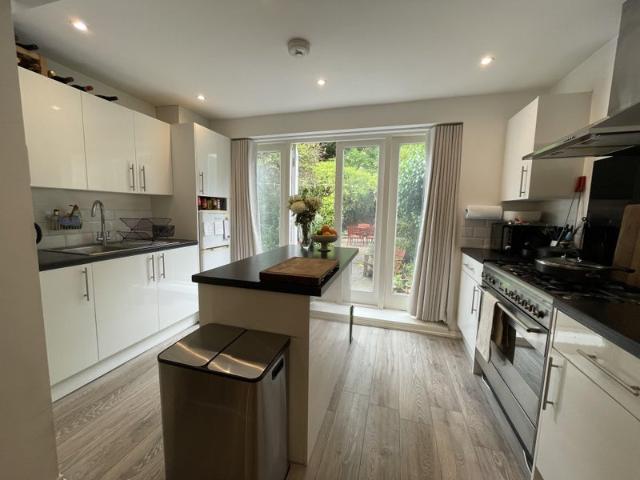 Apartment at Eastlake Road, Greater London