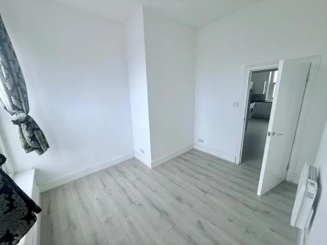Apartment at Eastwood Road, Greater London