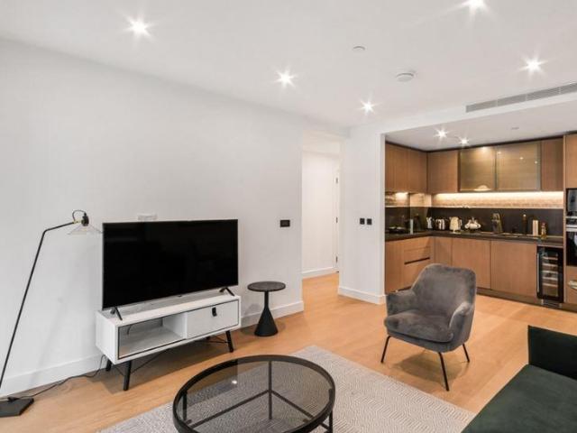 Apartment at Ebury Bridge Road, City of Westminster