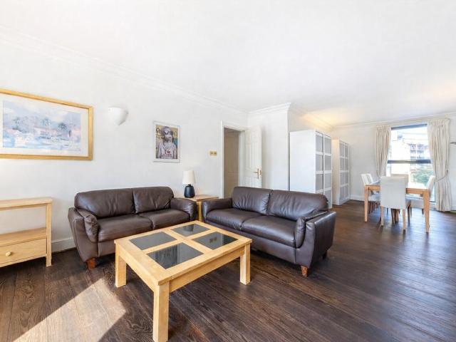 Apartment at Ebury Bridge Road, City of Westminster