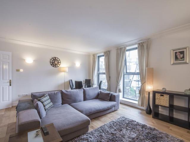 Apartment at Ebury Bridge Road, City of Westminster