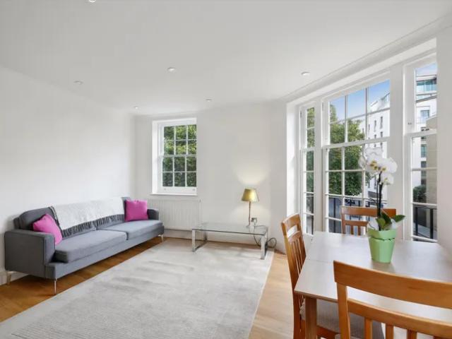 Apartment at Ebury Street, City of Westminster