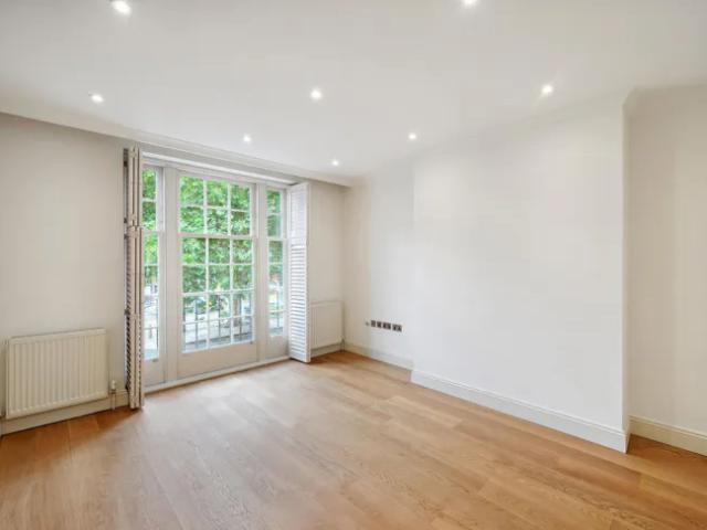 Apartment at Ebury Street, City of Westminster