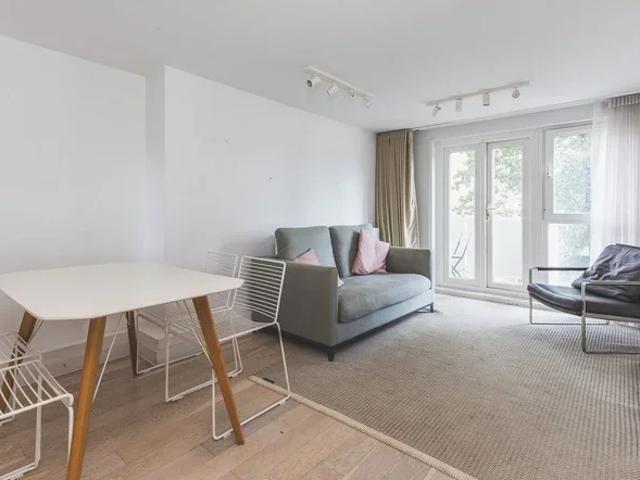 Apartment at Ebury Street, City of Westminster