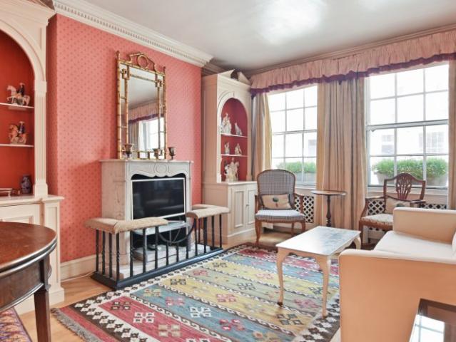 Apartment at Ebury Street, City of Westminster