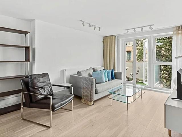 Apartment at Ebury Street, City of Westminster