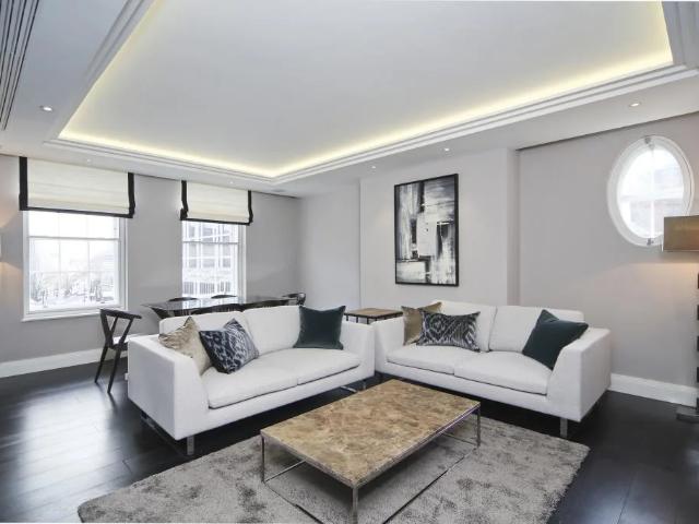 Apartment at Eccleston Street, City of Westminster