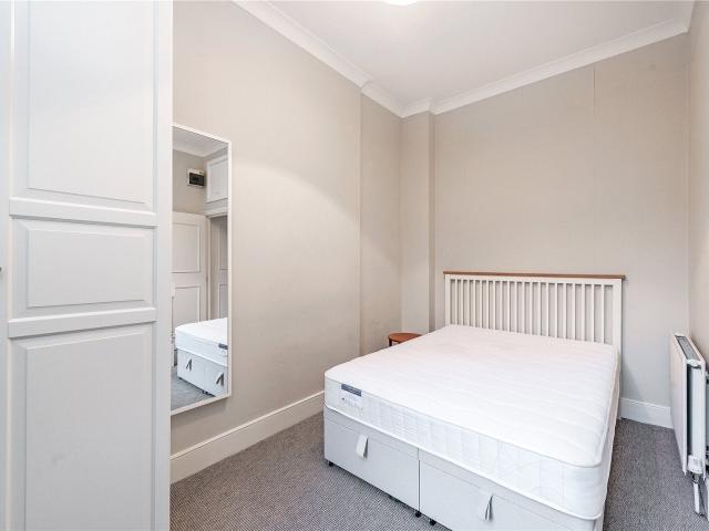 Apartment at Edbrooke Road, City of Westminster