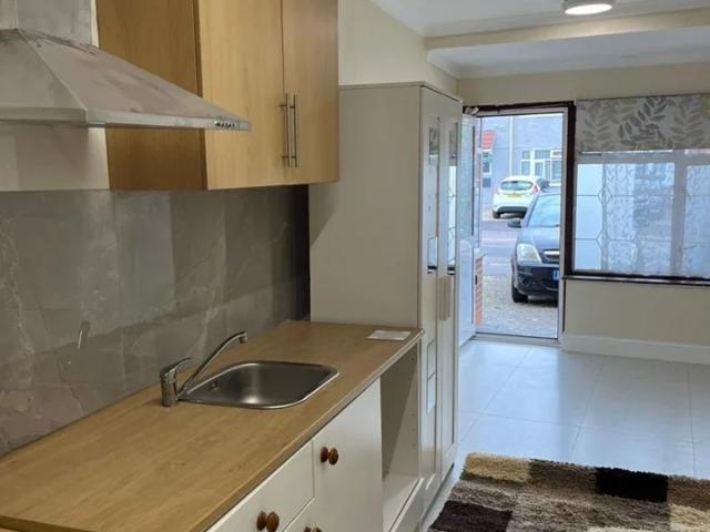 Apartment at Ede Close, Greater London