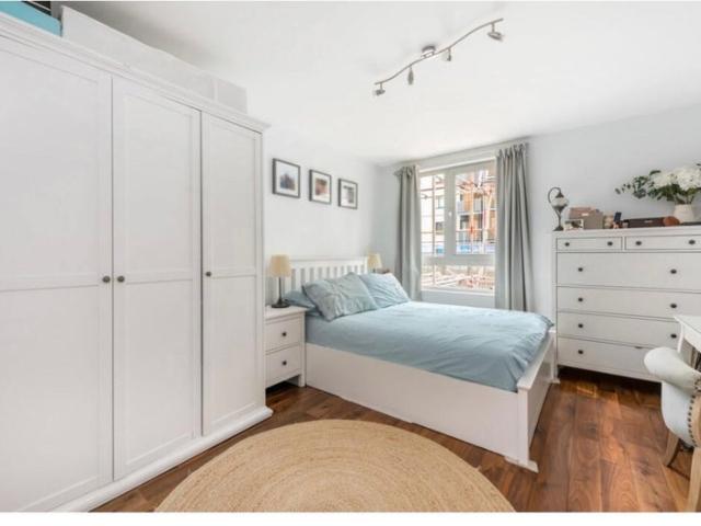 Apartment at Eden Grove, Greater London