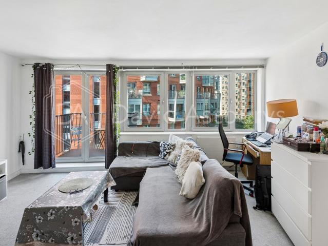 Apartment at Eden Grove, Greater London