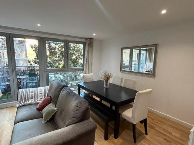 Apartment at Eden Grove, Greater London