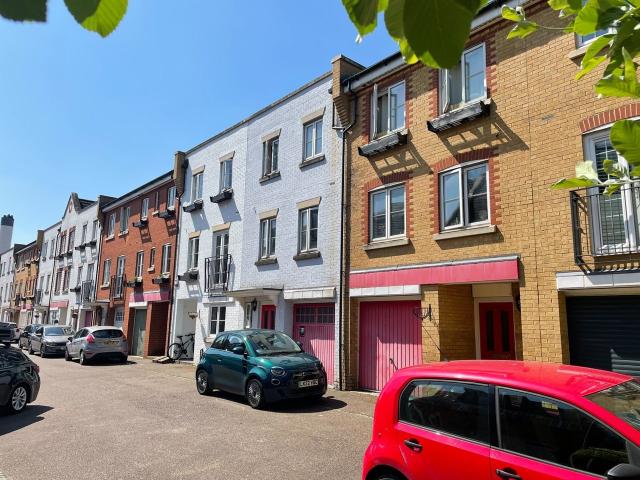 House at Edgar Wallace Close, Greater London