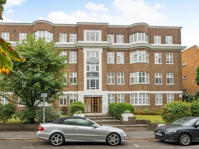 Apartment at Edge Hill, Greater London