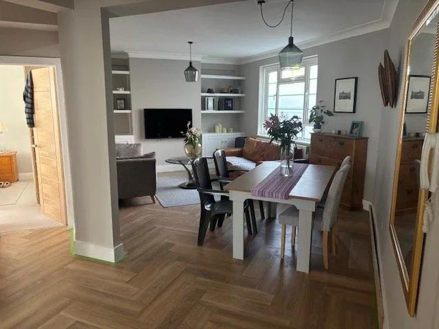 Apartment at Edge Hill, London