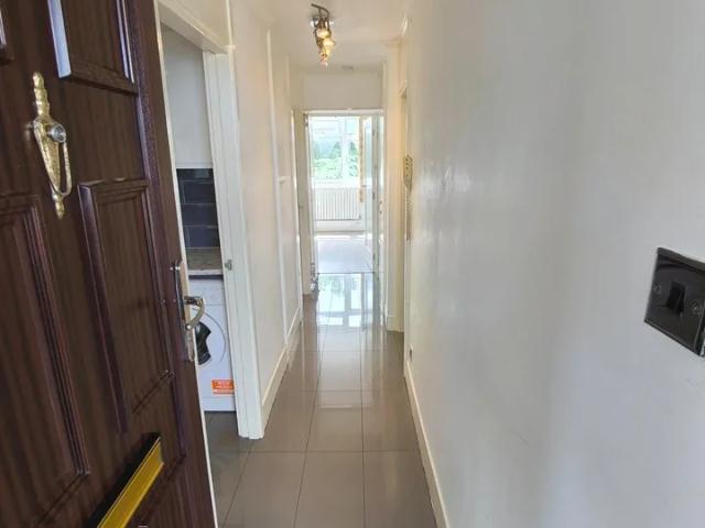 Apartment at Edgecot Grove, Greater London