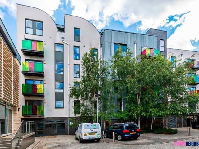 Apartment at Edgeley Lane, Greater London