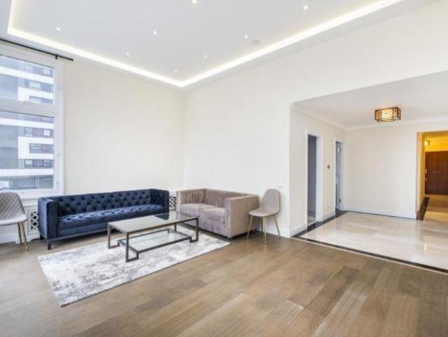 Apartment at Edgware Road, City of Westminster